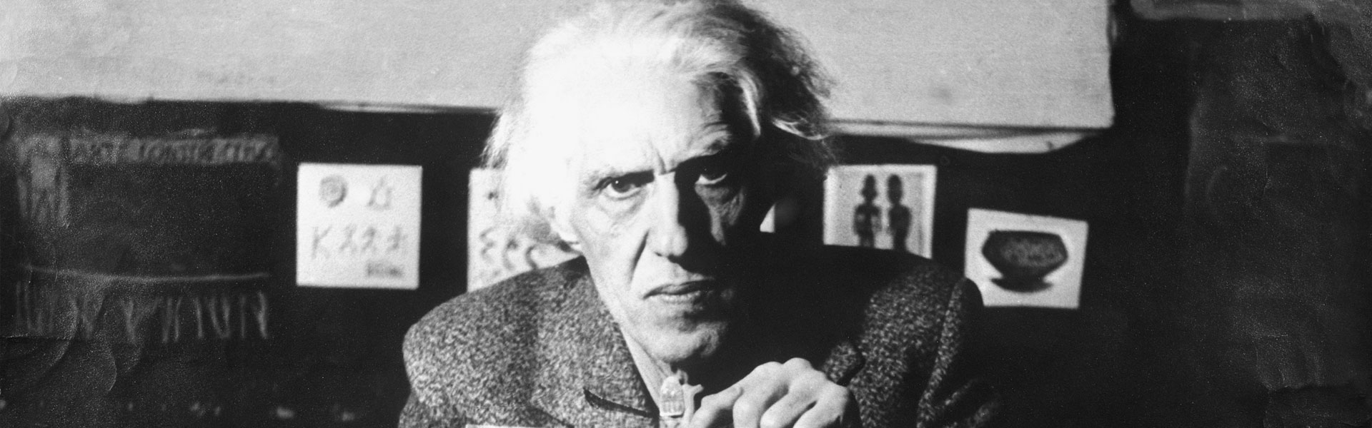 Bio - Joaquín Torres García